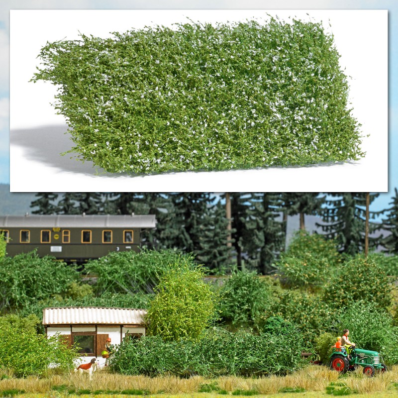 BUSCH 3595 (HO) Spring Shrub with white flowers