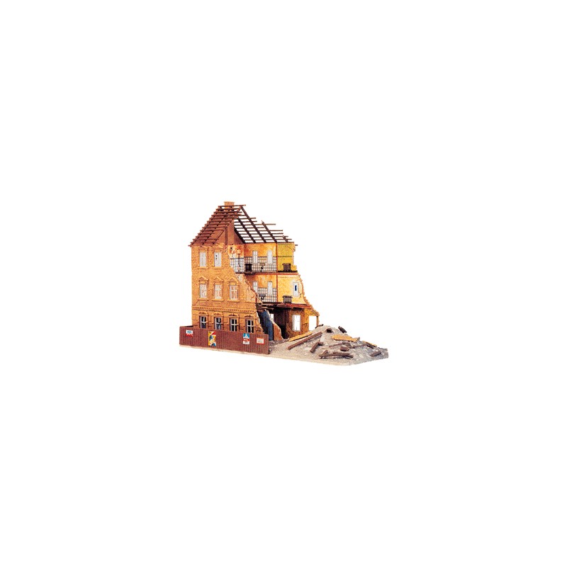 Model Power 1500 (N) Building Under Demolition - Kit